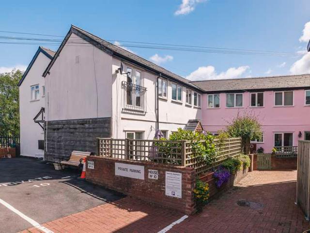 2 Bedroom House