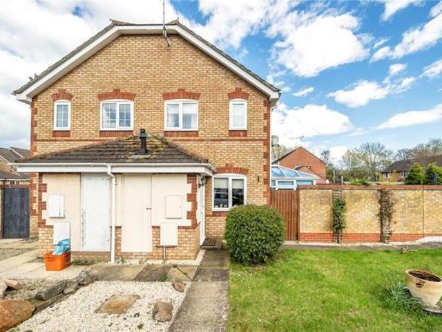2 Bedroom House Covingham Swindon 101025241