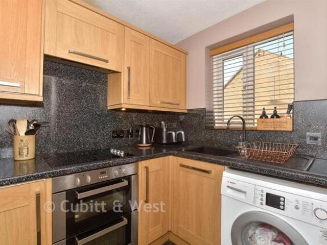 2 Bedroom House Cowfold Cowfold 98612674