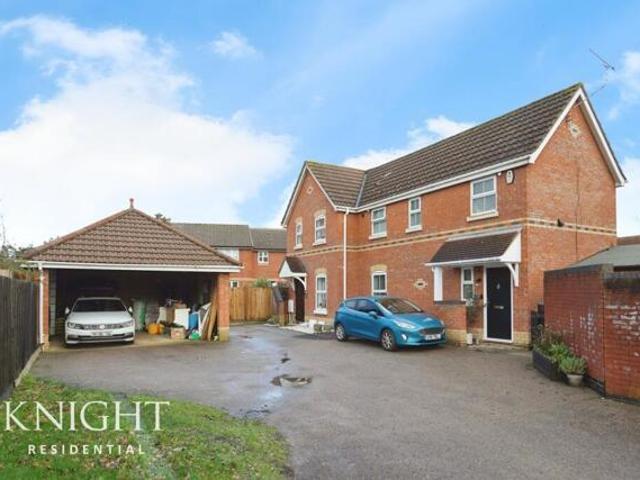 2 Bedroom House Colchester Essex 100132212