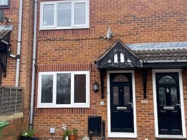 2 Bedroom House Coleshill West Midlands 102085824