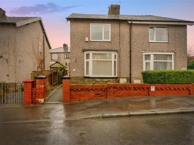 2 Bedroom House Colne Lancashire LS99808701