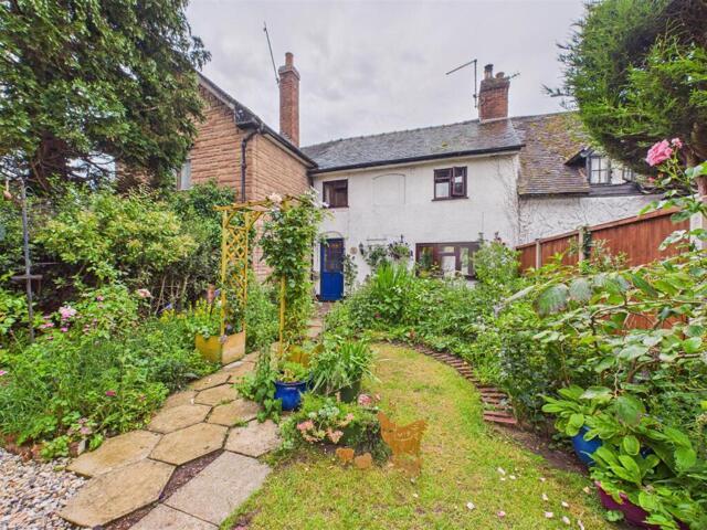 2 Bedroom House Colwich Colwich LS101743173