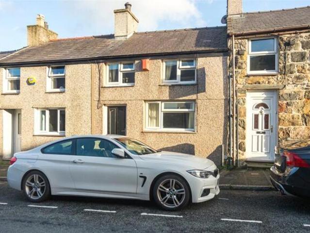2 Bedroom House Caernarfon Gwynedd 101278223