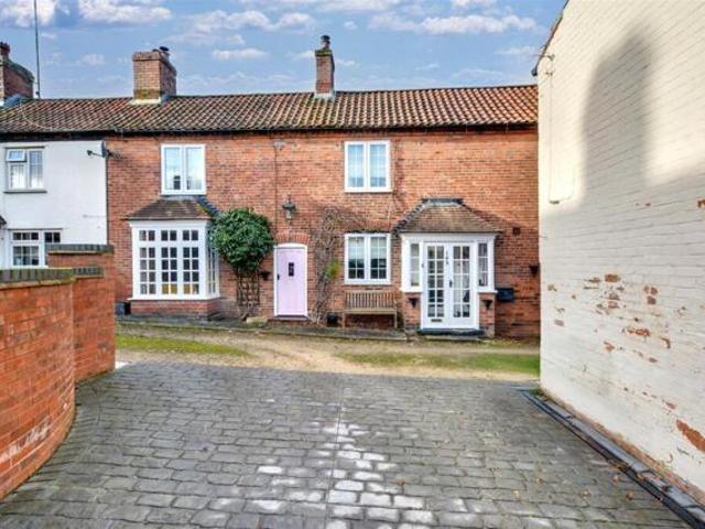 2 Bedroom House Calverton Calverton 101892272
