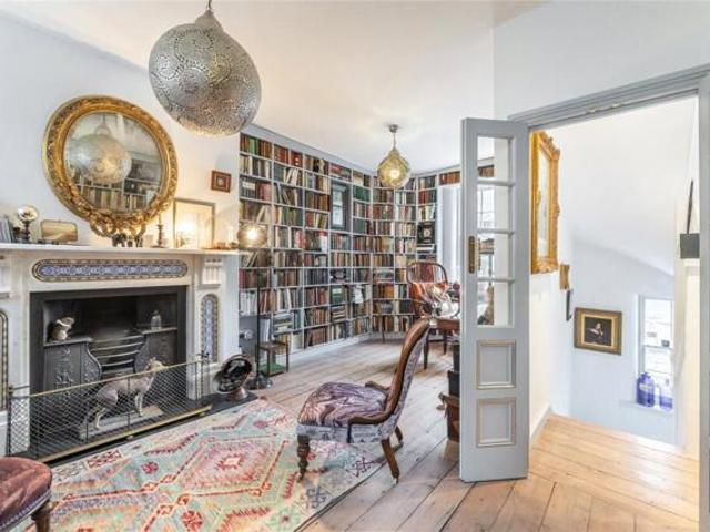 2 Bedroom House Camden Greater London LS99688675
