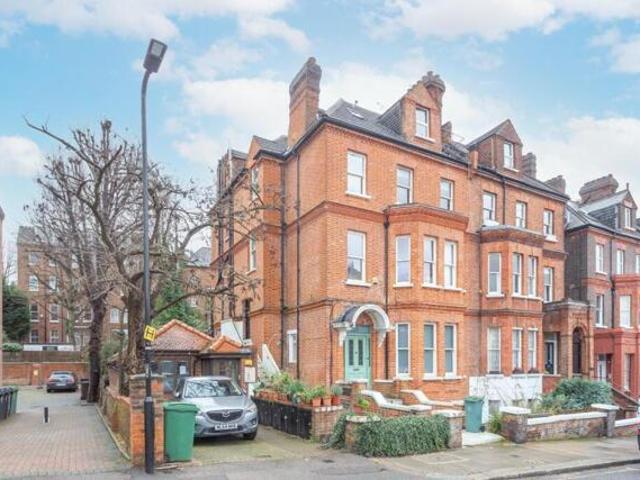 2 Bedroom House Camden Greater London 98930069