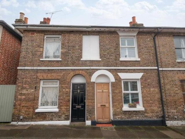 2 Bedroom House Canterbury Kent LS99290131
