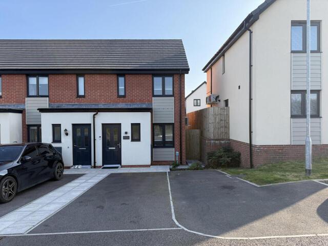 2 Bedroom House Cardiff Cardiff LS100426503