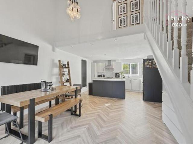 2 Bedroom House Cardiff Cardiff LS100953680