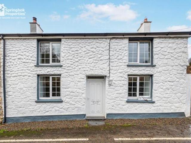 2 Bedroom House Carmarthen Carmarthen LS99523541
