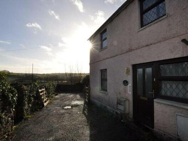 2 Bedroom House Carmarthen Carmarthenshire 101674845