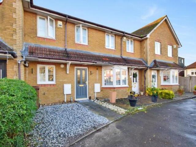 2 Bedroom House Chatham Medway 98262552