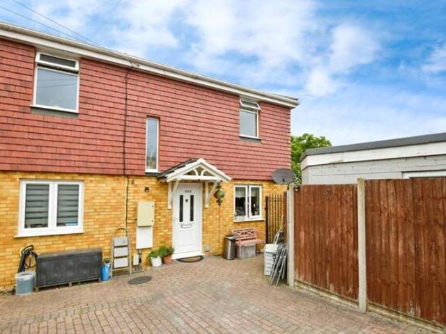 2 Bedroom House Chatham Medway LS99236931