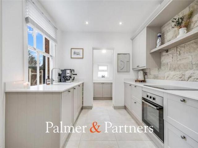 2 Bedroom House Chelmsford Essex 100132399