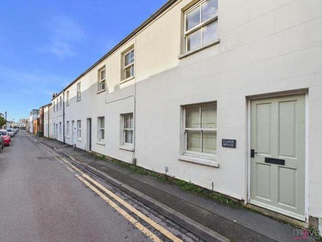 2 Bedroom House Cheltenham Gloucestershire LS99204204