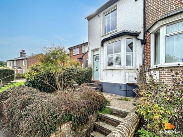2 Bedroom House Chesham Buckinghamshire 100685404