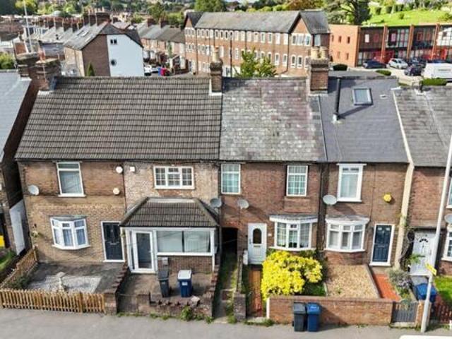 2 Bedroom House Chesham Buckinghamshire LS98612136