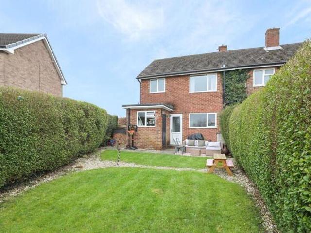 2 Bedroom House Chesterfield Derbyshire 100426671