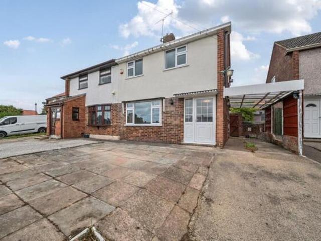 2 Bedroom House Chesterfield Derbyshire 98262755