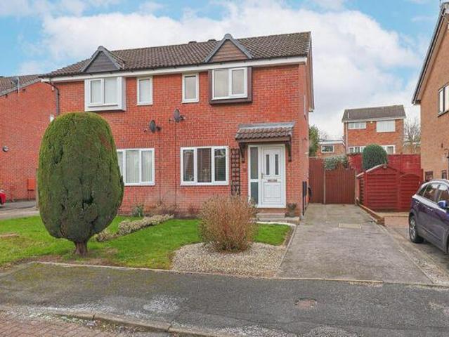 2 Bedroom House Chesterfield Derbyshire LS99475729
