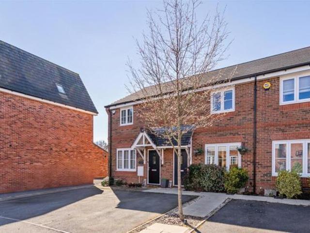 2 Bedroom House Cheswick Green Cheswick Green 101678480