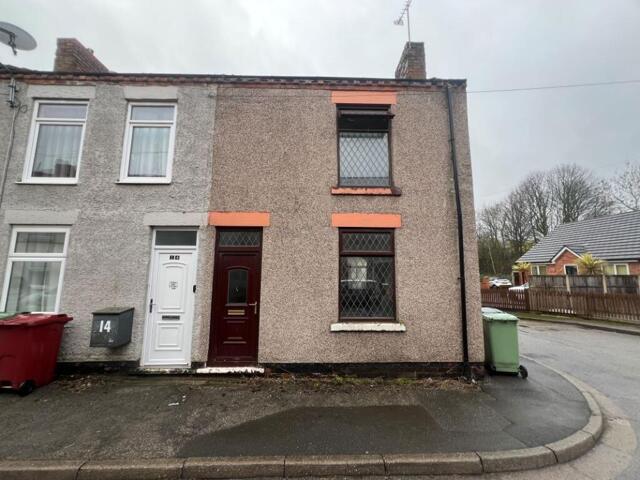 2 Bedroom House Clay Cross Derbyshire 98834408
