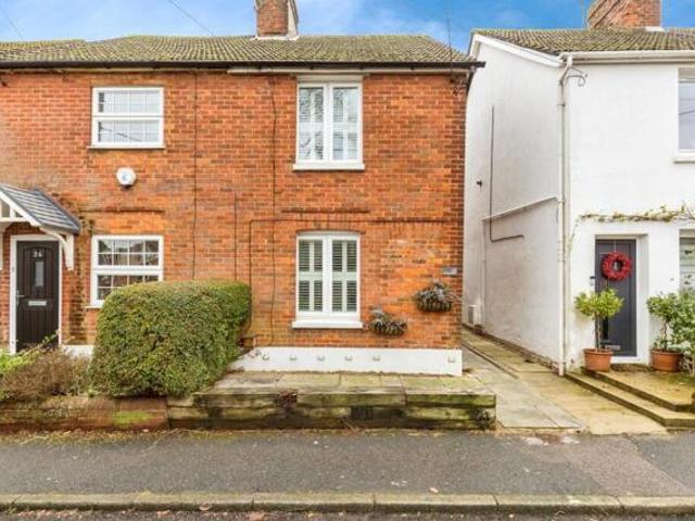 2 Bedroom House Crawley West Sussex LS99029229