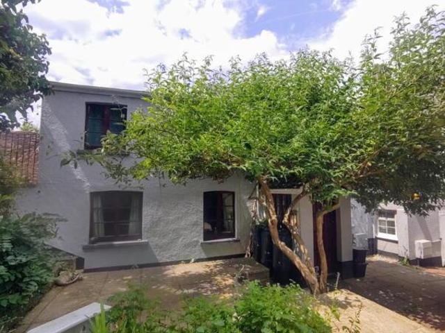 2 Bedroom House Crediton Devon LS98649071