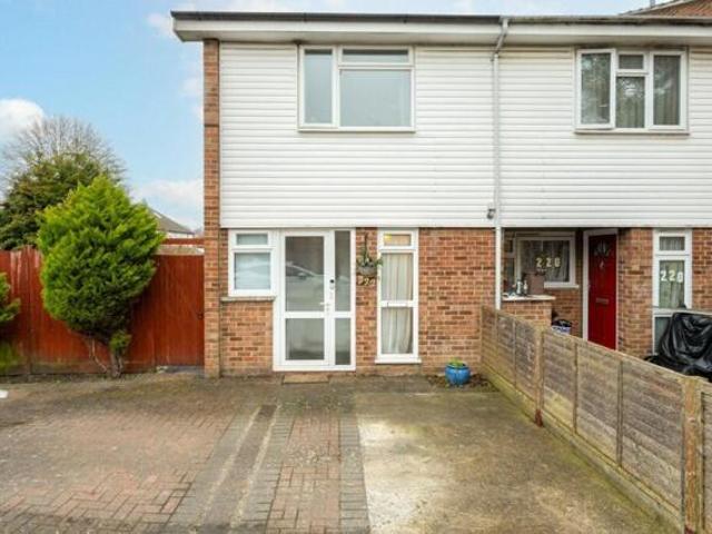 2 Bedroom House Croydon Greater London LS100786836