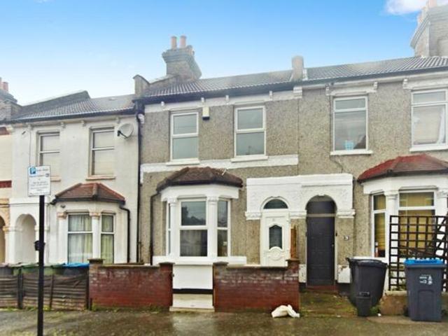 2 Bedroom House Croydon Greater London LS99130086