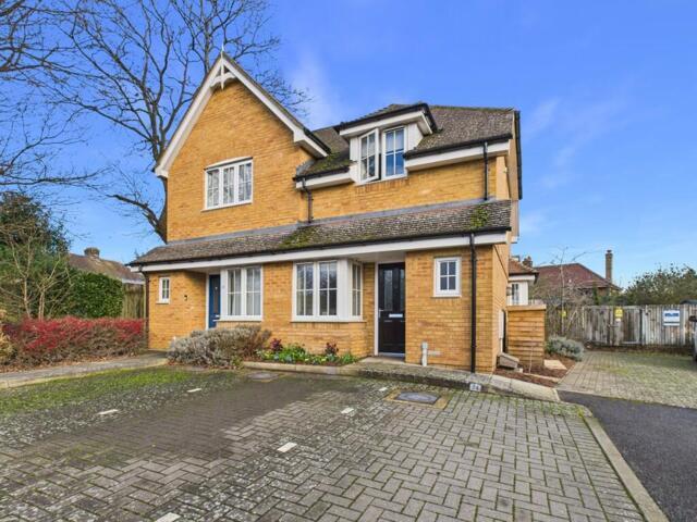 2 Bedroom House Amersham Buckinghamshire 101351835