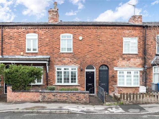 2 Bedroom House Altrincham Trafford 98612170