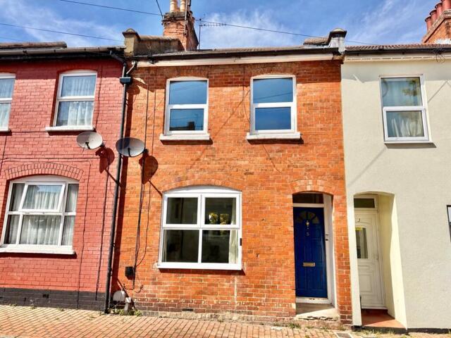 2 Bedroom House Aldershot Hampshire LS101955362