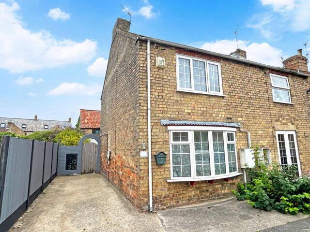 2 Bedroom House Alford Lincolnshire 99895123