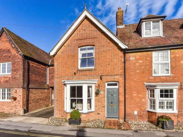 2 Bedroom House Alresford Essex LS98968942