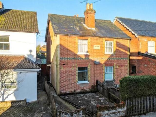 2 Bedroom House Ascot Windsor And Maidenhead 100366200