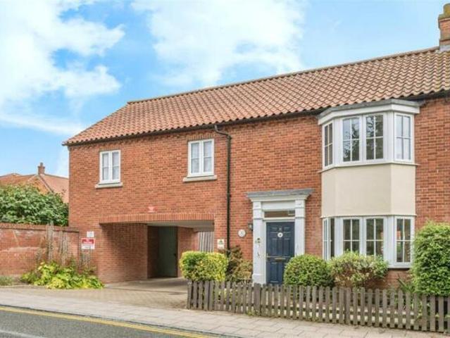 2 Bedroom House Aylsham Norfolk 101060126