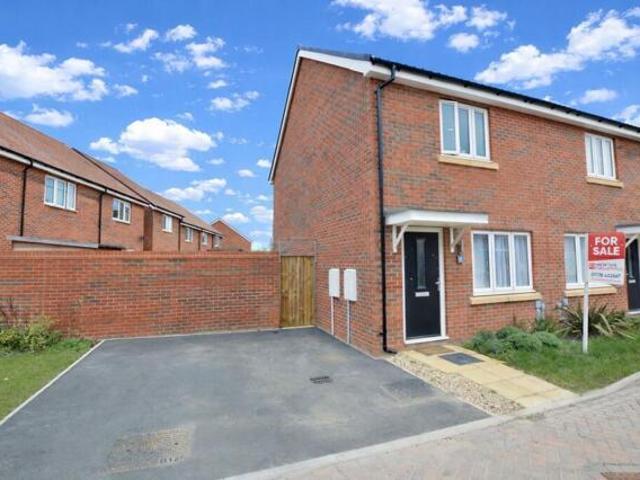 2 Bedroom House Bourne Lincolnshire 101891843
