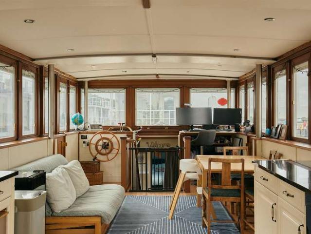 2 Bedroom House Boat Character Property