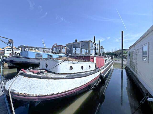 2 bedroom house boat for sale