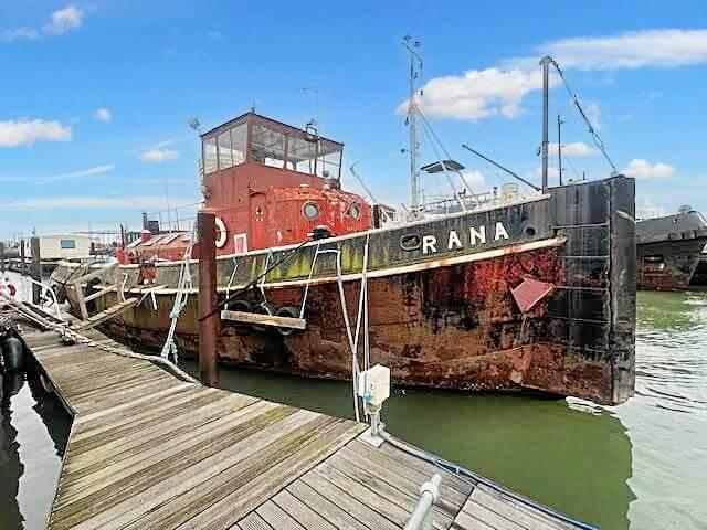 2 bedroom house boat for sale