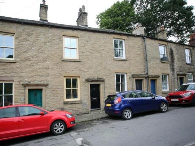 2 Bedroom House Bollington Cheshire East LS99237303