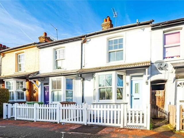 2 Bedroom House Borehamwood Hertfordshire 98477743