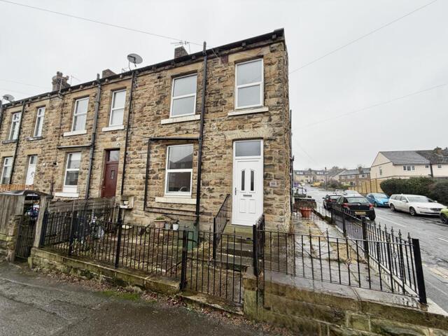 2 Bedroom House Batley West Yorkshire 99092357
