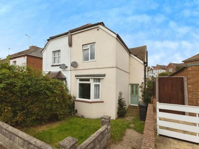 2 Bedroom House Bexhill East Sussex 98649067
