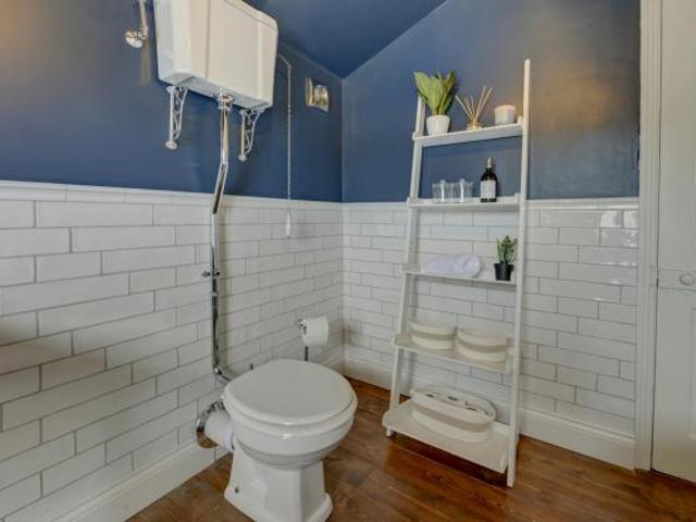 2 Bedroom House Bedford Bedford 78336217