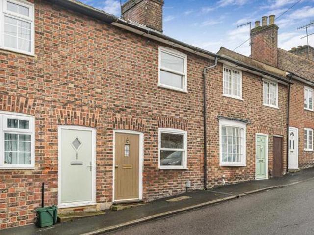 2 Bedroom House Berkhamsted Hertfordshire 100953404