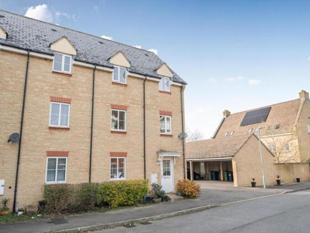 2 Bedroom House Bishops Cleeve Bishops Cleeve LS101931373