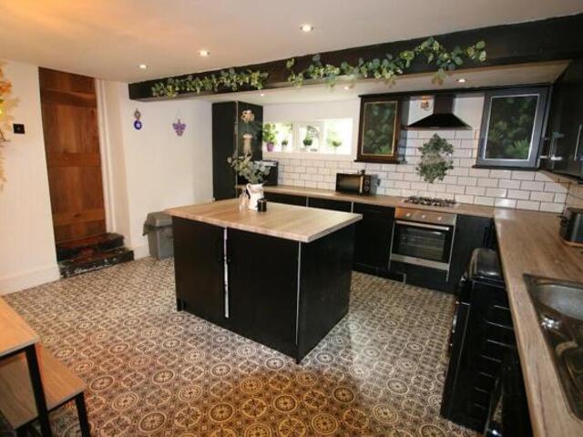 2 Bedroom House Blackburn Lancashire 99523369